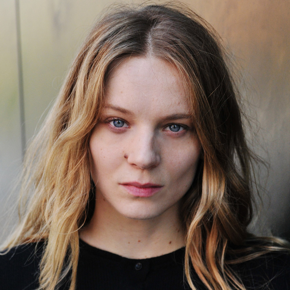 Wasted Management - Sibylle Breitbach - Schauspieler Management